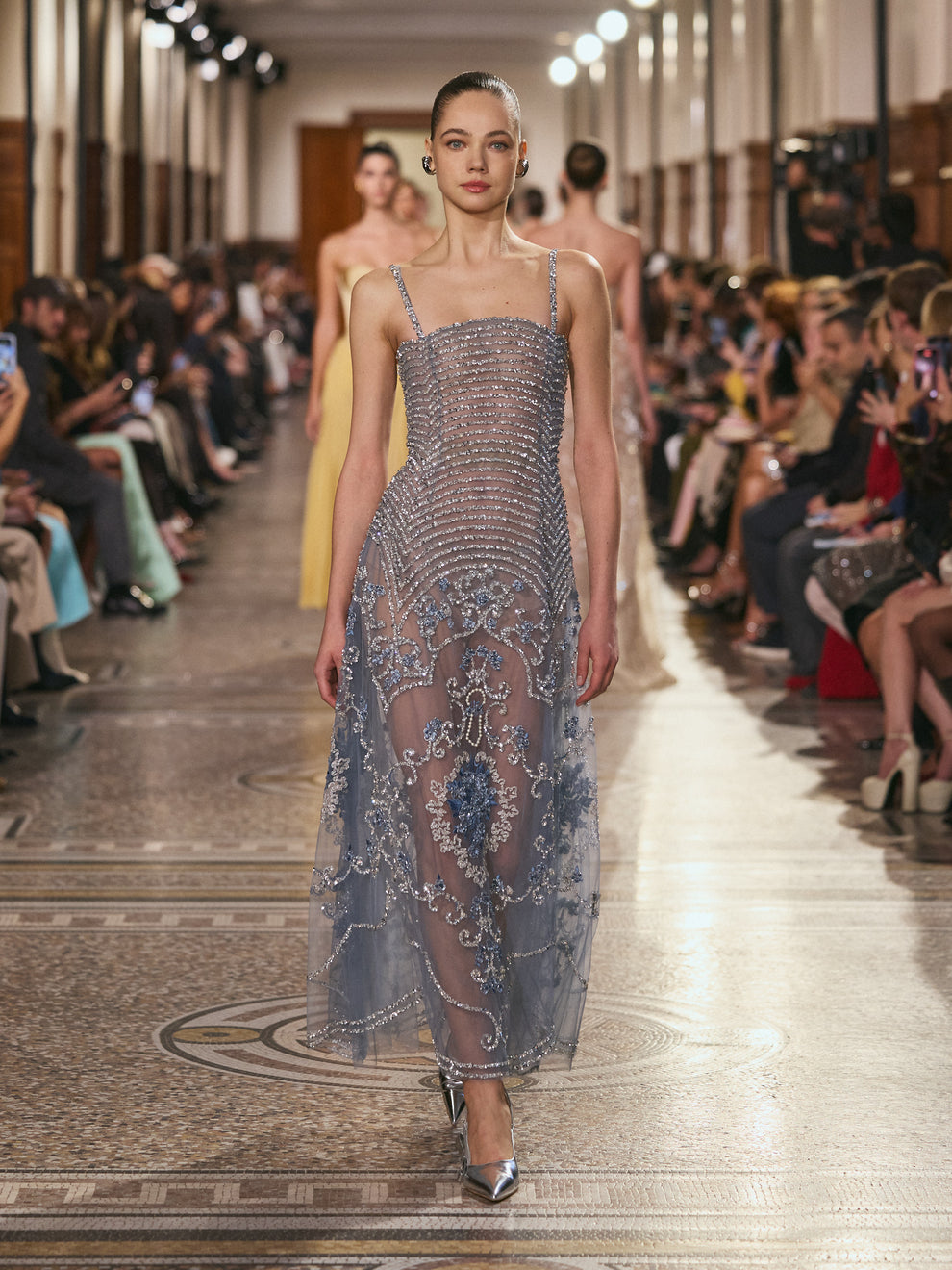LOOK 49 – Georges Hobeika